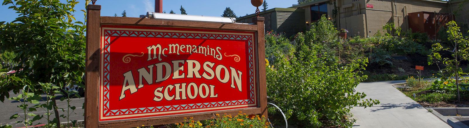 Anderson School Hotel - McMenamins