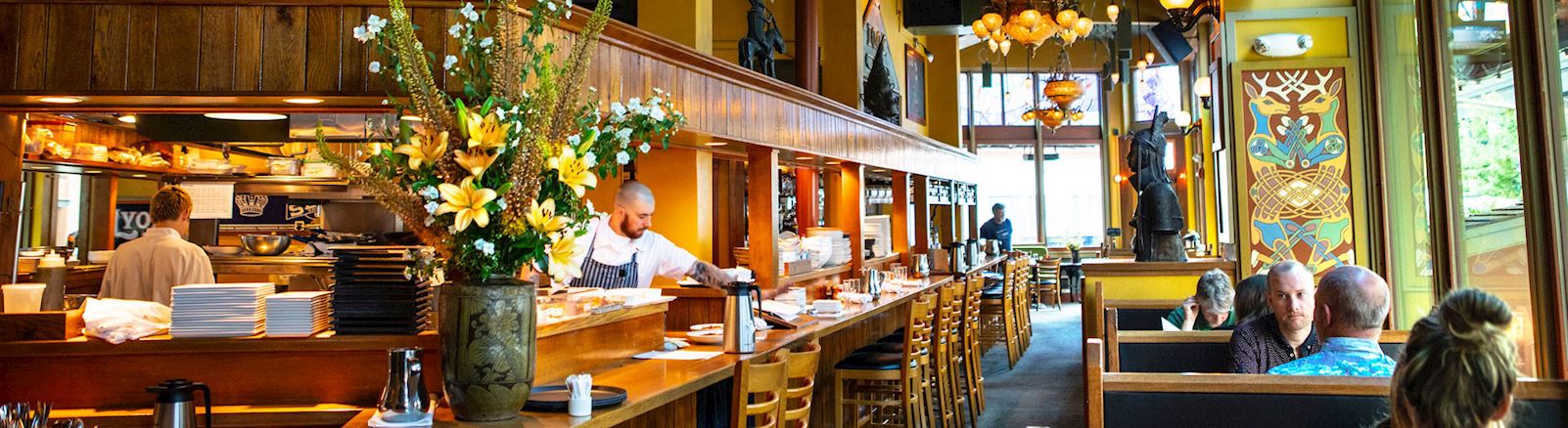 Crystal Hotel - Zeus Café - McMenamins